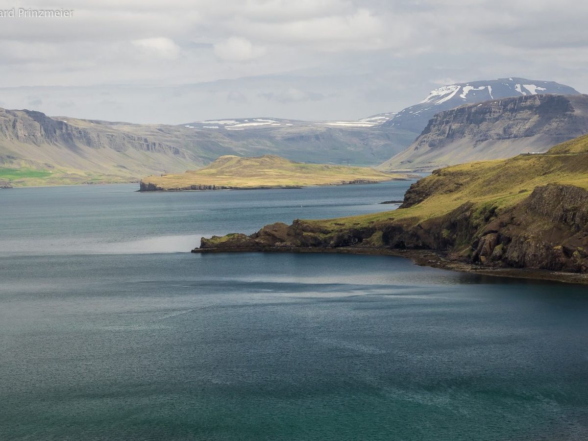 "SILVER CIRCLE + CANYON BATHS" Private Tour. Departure from REIKIAVIK