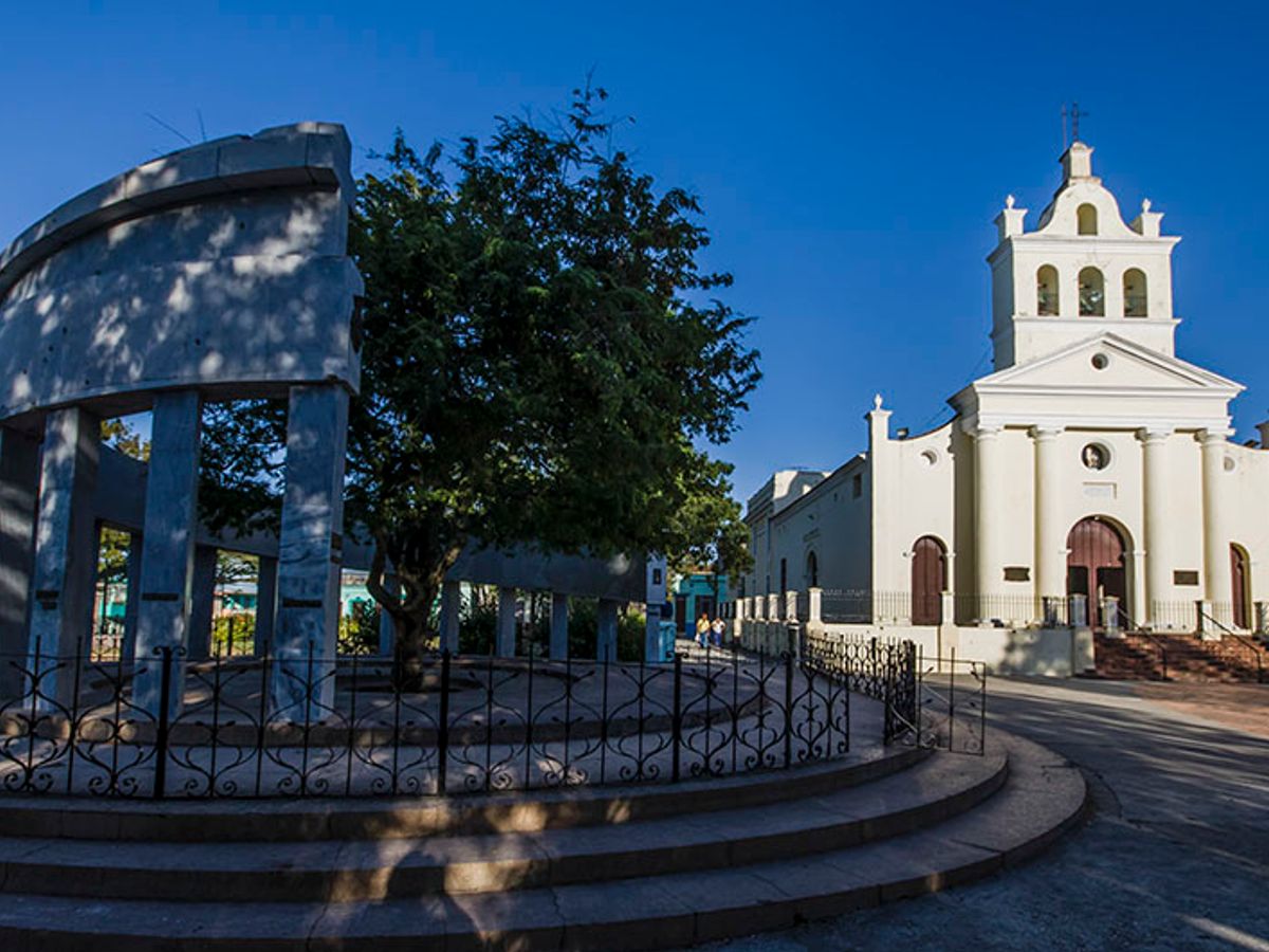 "A drive through Santa Clara" Tour. Departure from SANTA CLARA