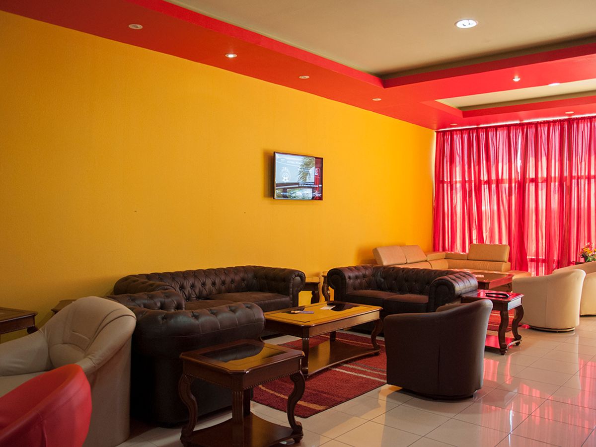 "VIP LOUNGE SERVICE AT ANTONIO MACEO Y GRAJALES, SANTIAGO DE CUBA ...