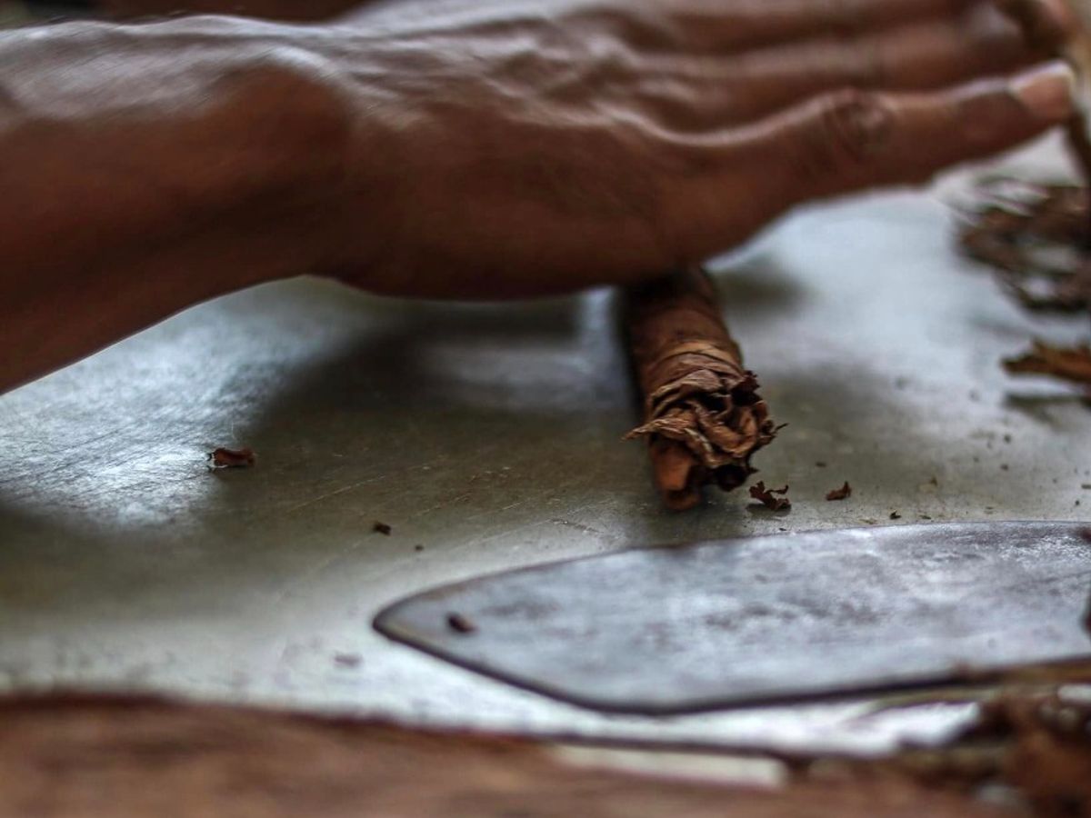 “CIGAR ROLLING AND PAIRING MASTERCLASS” Tour. Departure from HAVANA