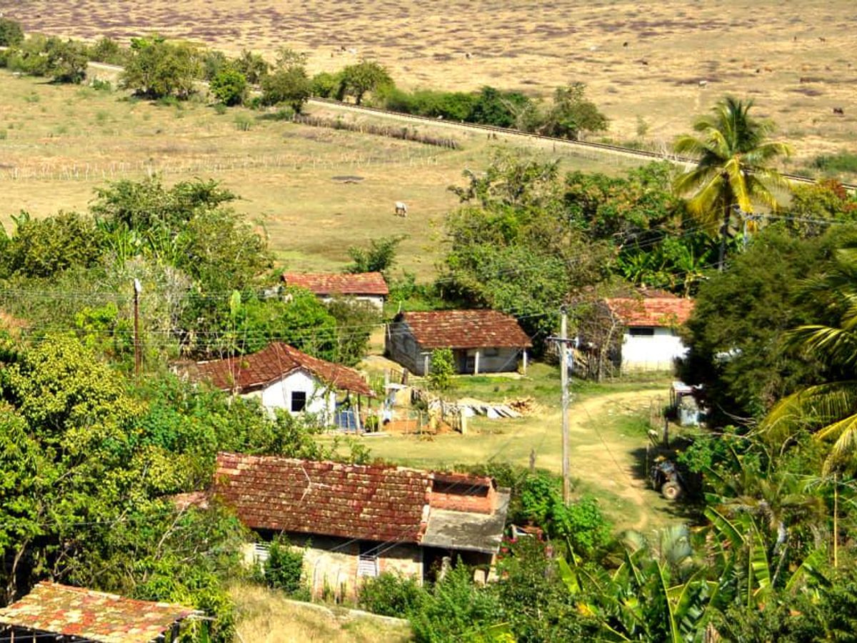 "VALLEY OF THE INGENIOS" Tour. Departure from TRINIDAD