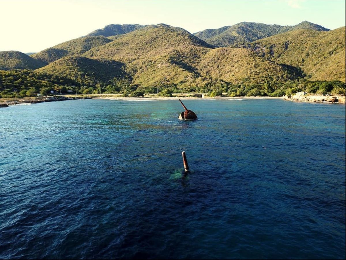"SNORKELING TOUR TO THE BATTLESHIP CRUISER ALMIRANTE OQUENDO SHIPWRECK ...
