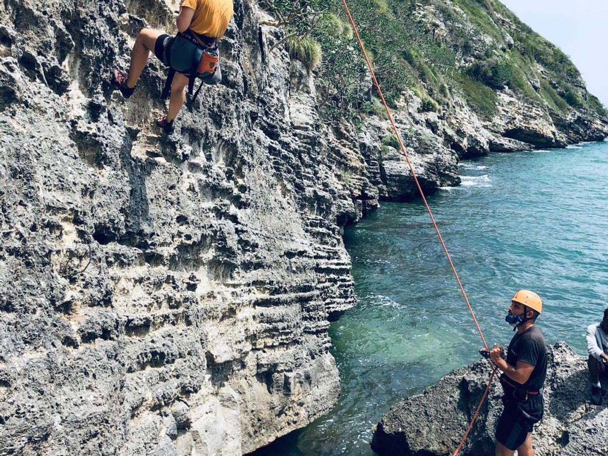 "CANASI SECTOR" Climbing tour. Departure from HAVANA