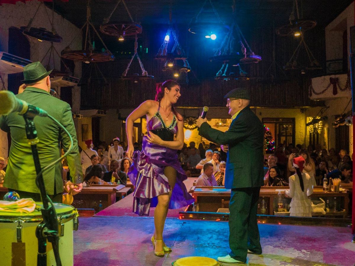 “LEGENDARIOS DEL GUAJIRITO” Show. Departure from OLD HAVANA