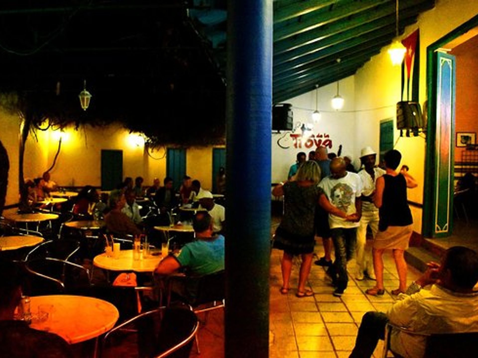 "Night of bars in Trinidad" Tour. Departure from TRINIDAD