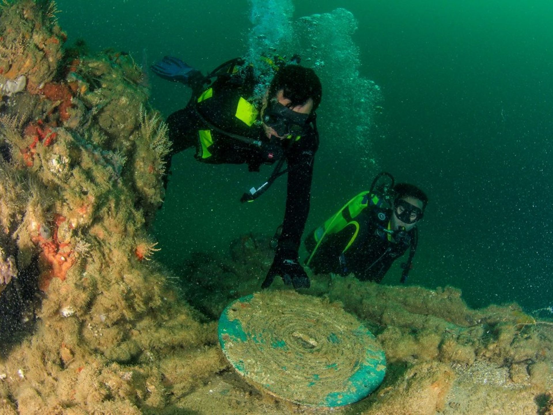 Scuba Diving in Wrecks of the Hispanic - Cuban and North American War ...