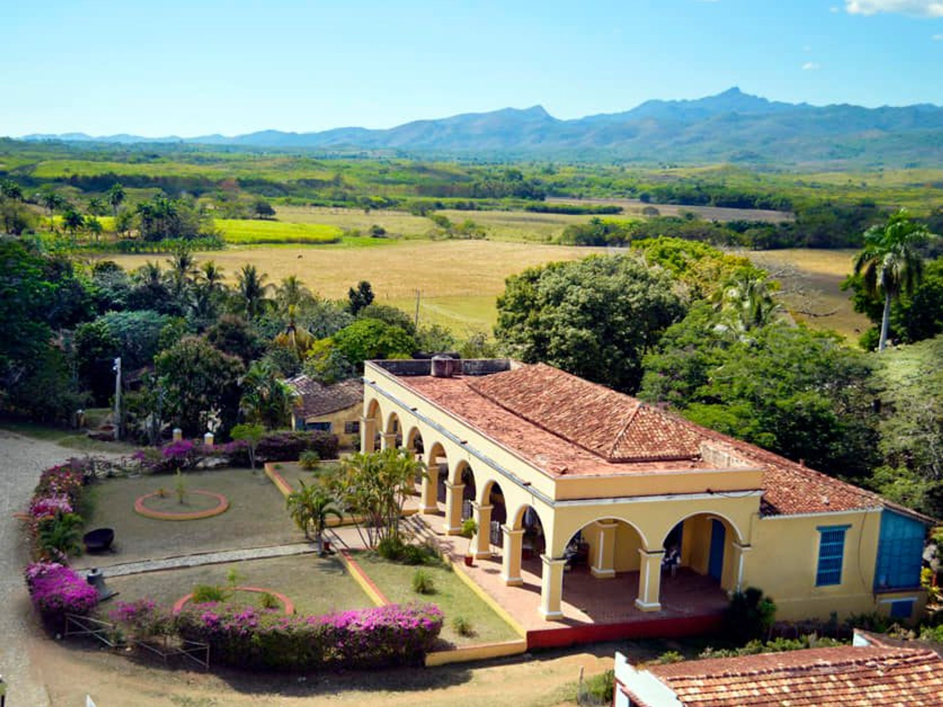 "VALLEY OF THE INGENIOS" Tour. Departure from TRINIDAD