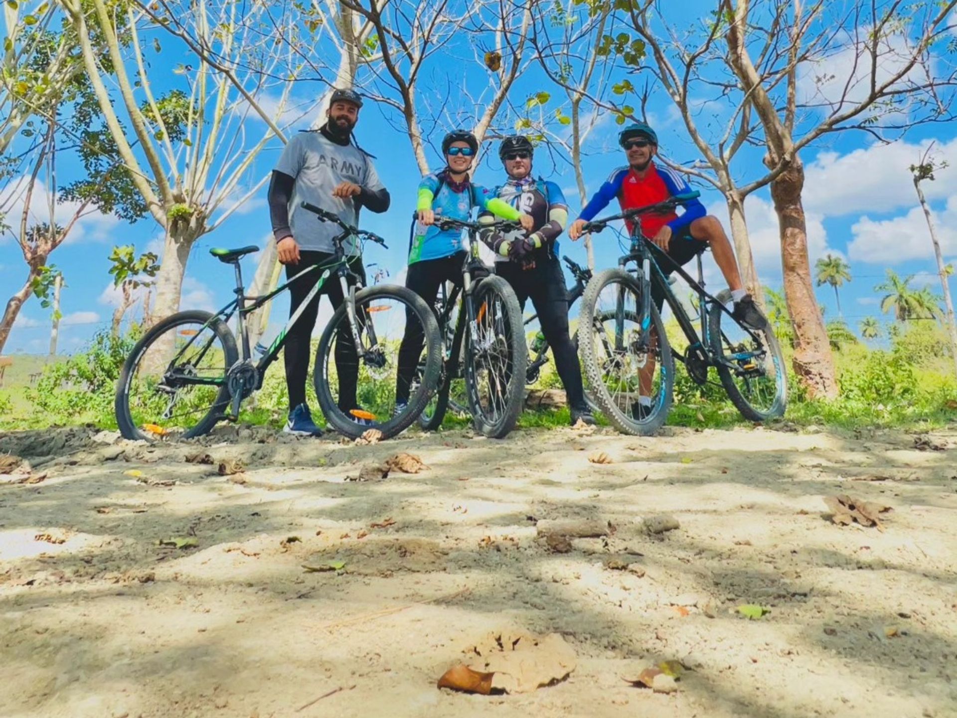 "TUNGASUK FARM" Bike Tour. Departure from HAVANA