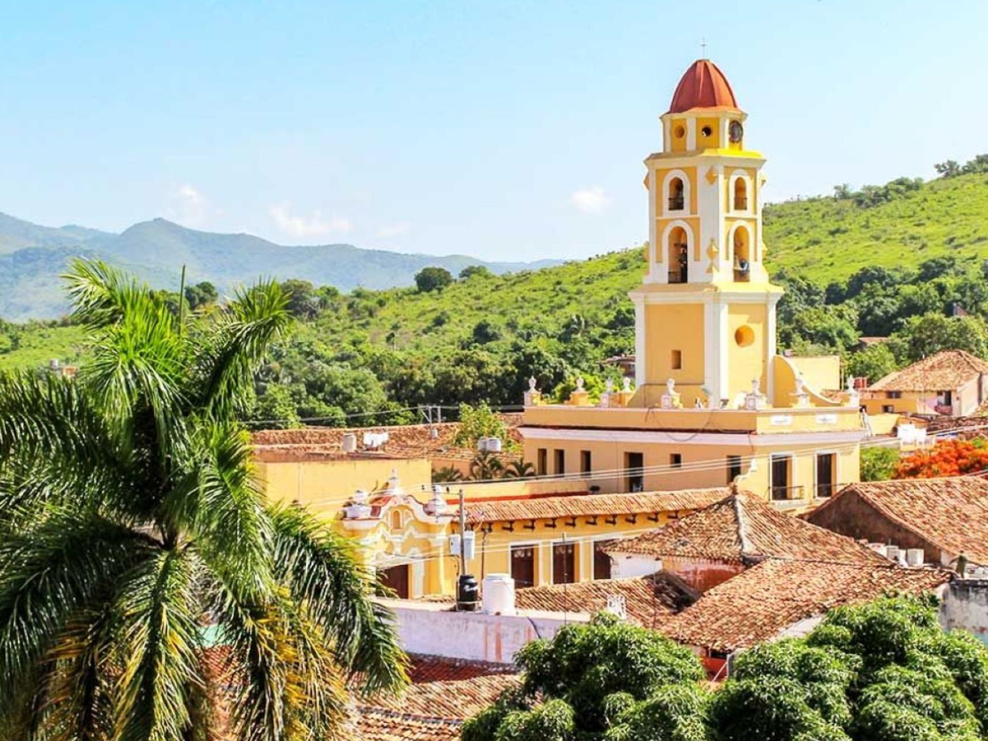 "THREE SEATS FROM TRINIDAD" Tour. Departure from TRINIDAD