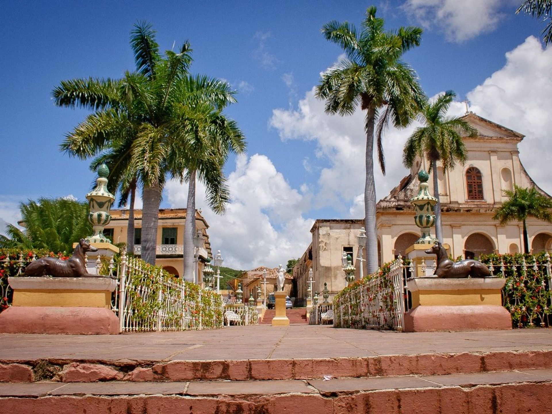 "THREE SEATS FROM TRINIDAD" Tour. Departure from TRINIDAD