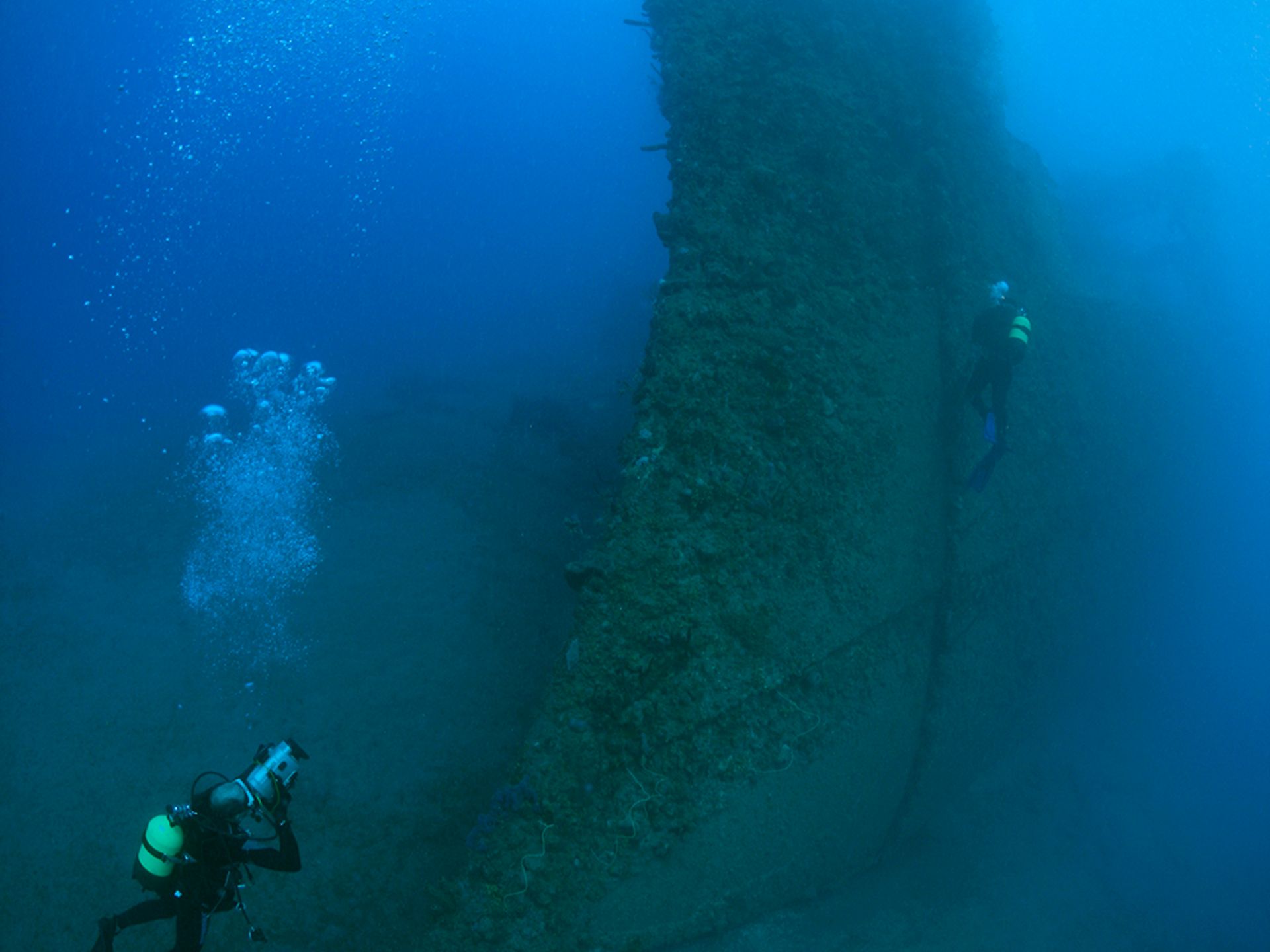 Scuba Diving in Wrecks of the Hispanic - Cuban and North American War ...