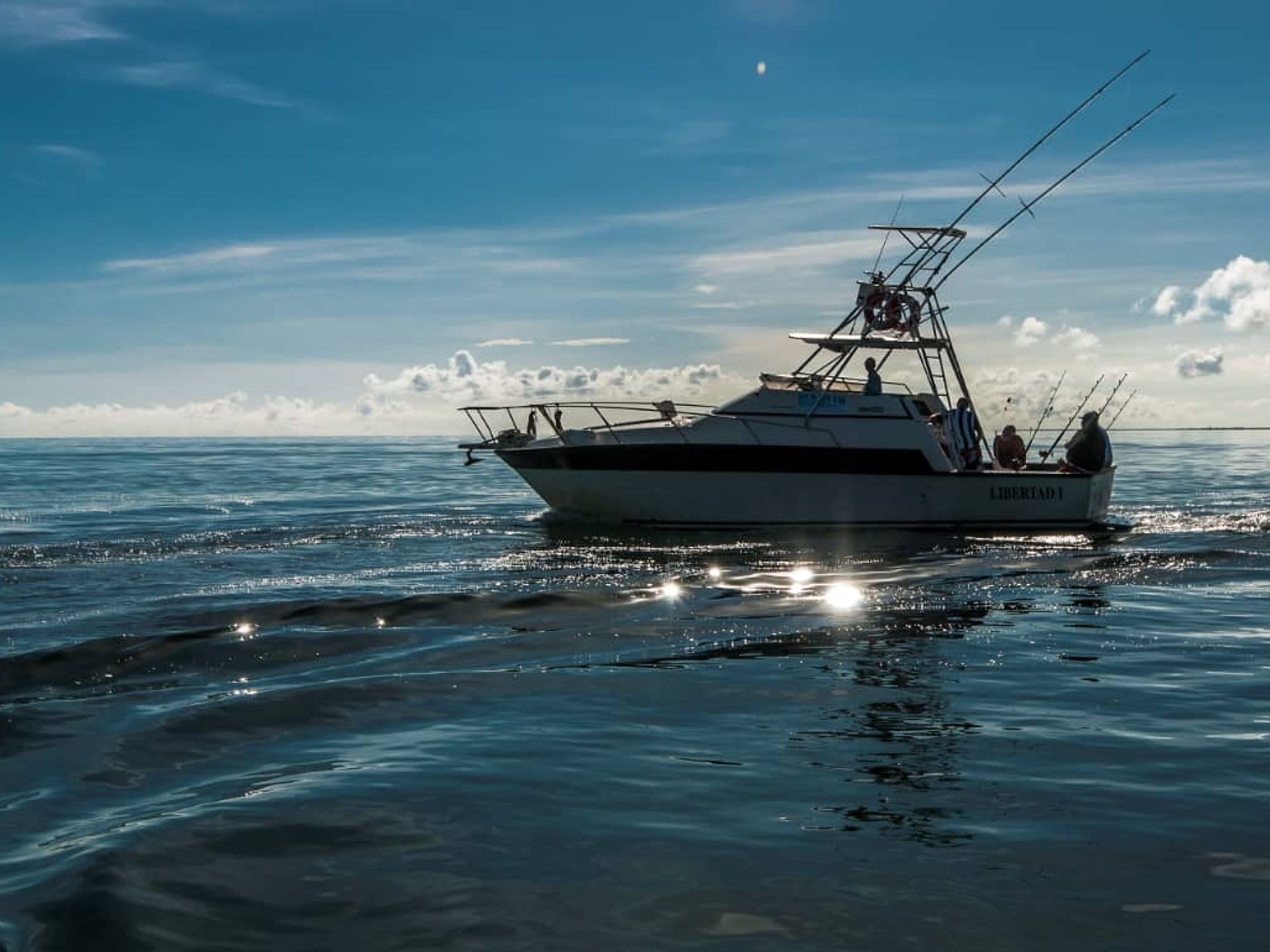“SPORT FISHING” Tour (FULL DAY). Departure from PLAYA GUARDALAVACA