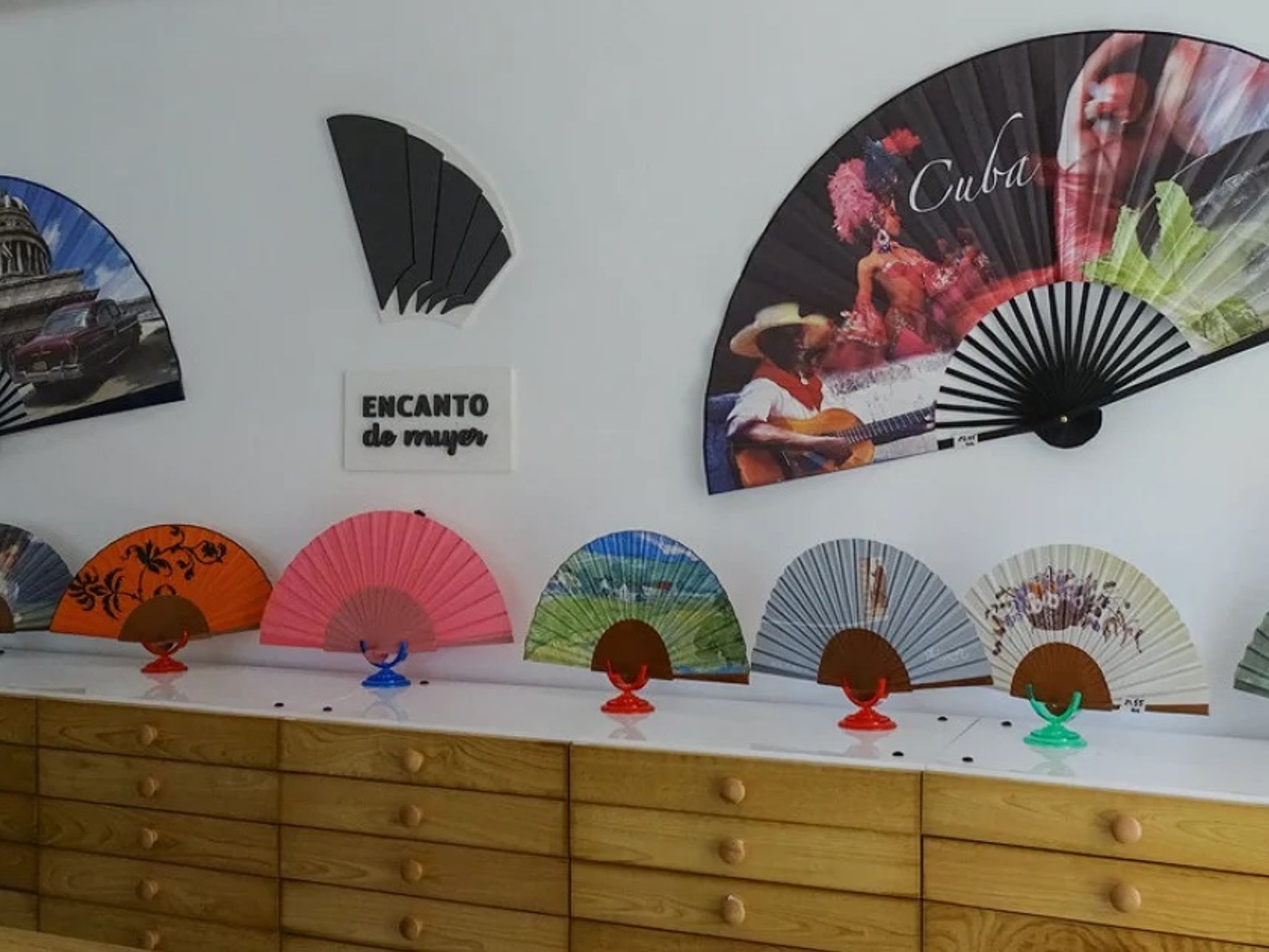 "CLASS, HISTORY OF THE HAND FAN IN CUBA" Tour. Departure from TRINIDAD