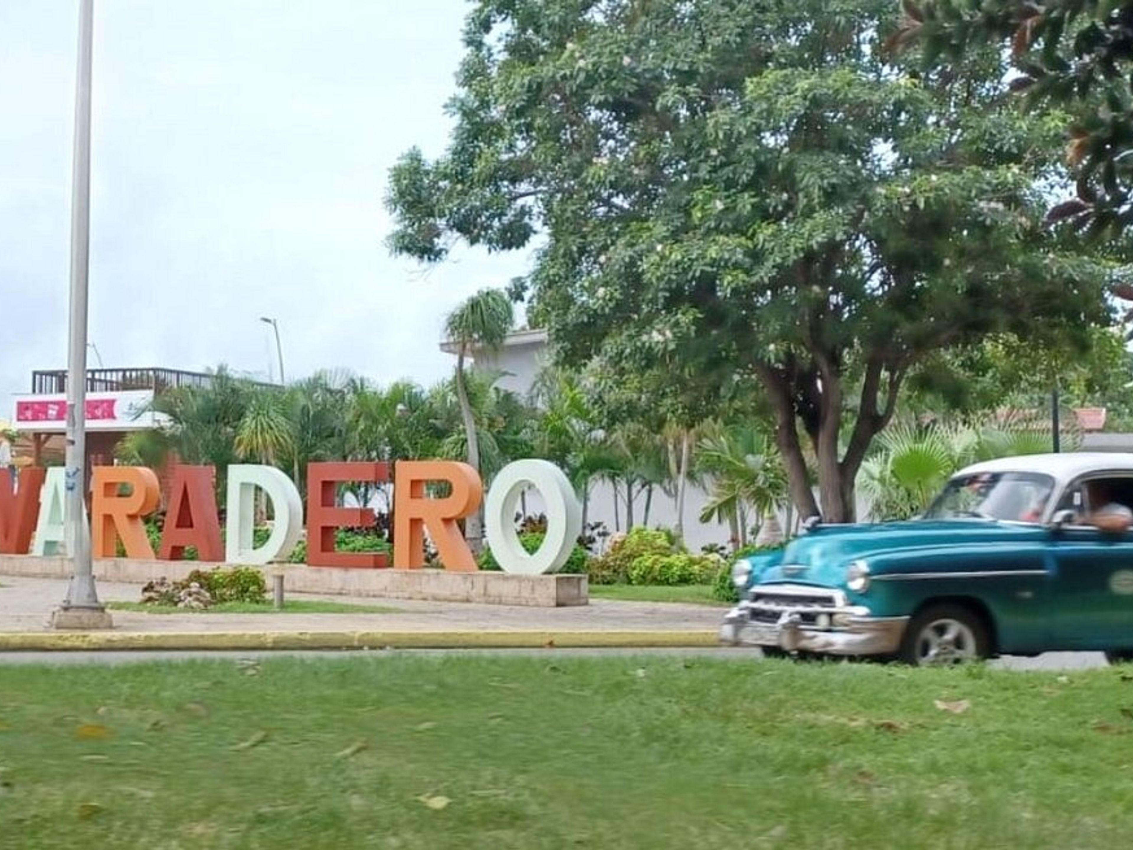 Excursión “TRASLADO A VARADERO (SOLO IDA) + 2 HORAS DE CITY TOUR EN ...