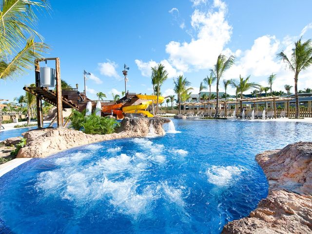 BARCELÓ BÁVARO PALACE - ALL INCLUSIVE Hotel, PUNTA CANA. Deals & Photos ...