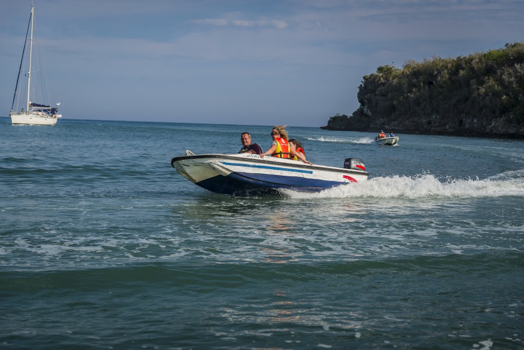 "BOAT ADVENTURE GIBARA" Tour. Departure from GIBARA