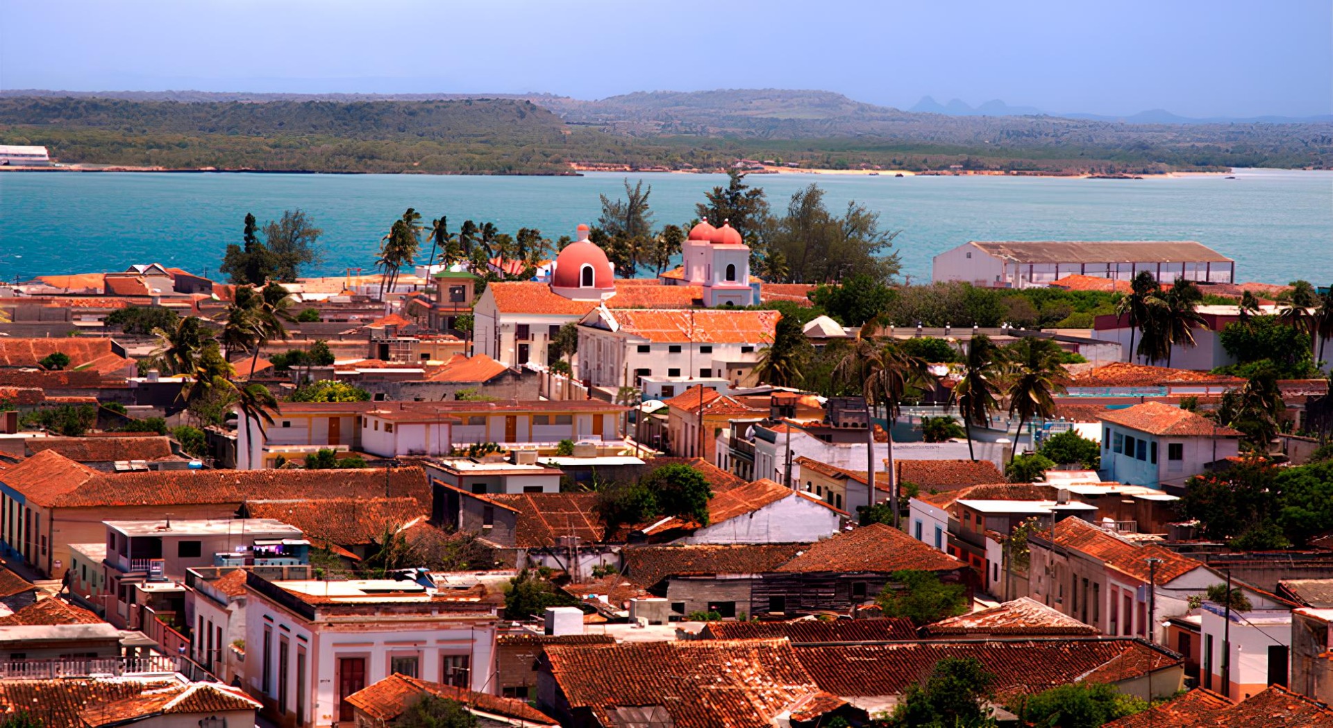Jeep Safari "GIBARA OVERNIGHT". Salida de SANTIAGO DE CUBA