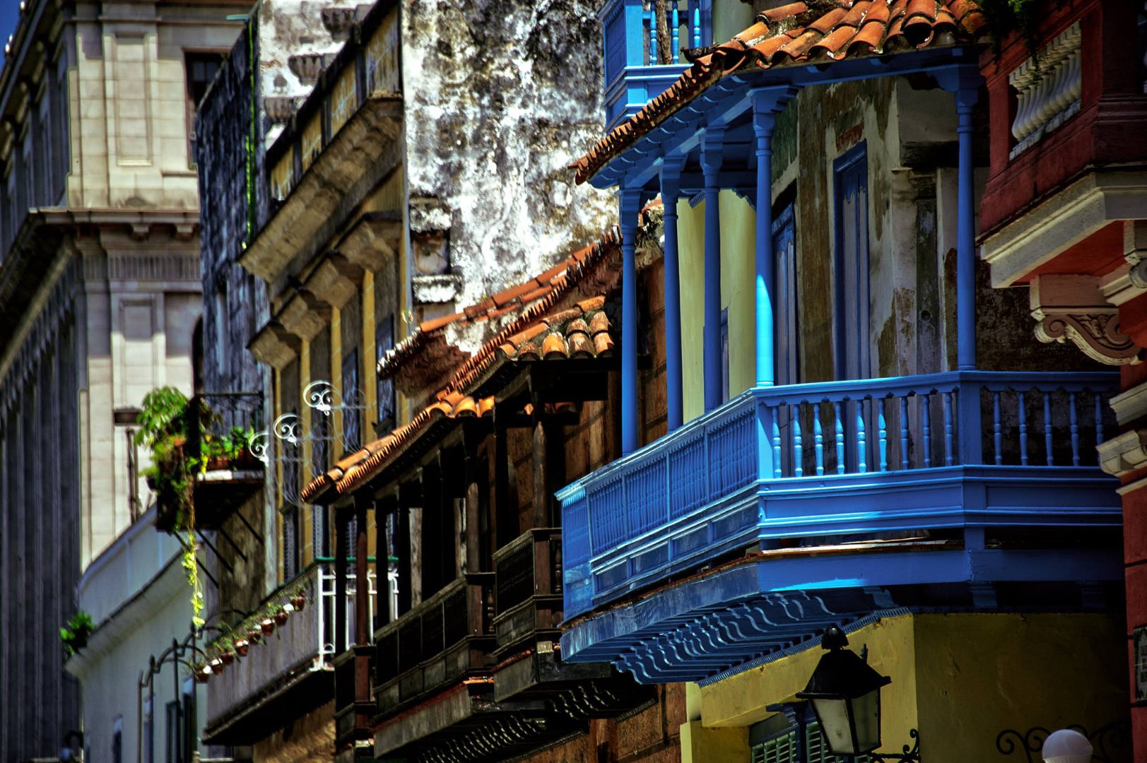 "CUBAN ART PHOTOGRAPHY" Tour. Departure from HAVANA