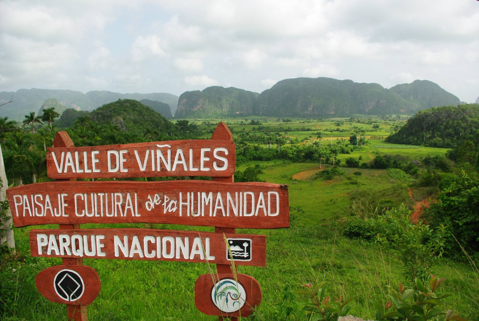 “TO VIÑALES“ Tour. Departure from HAVANA