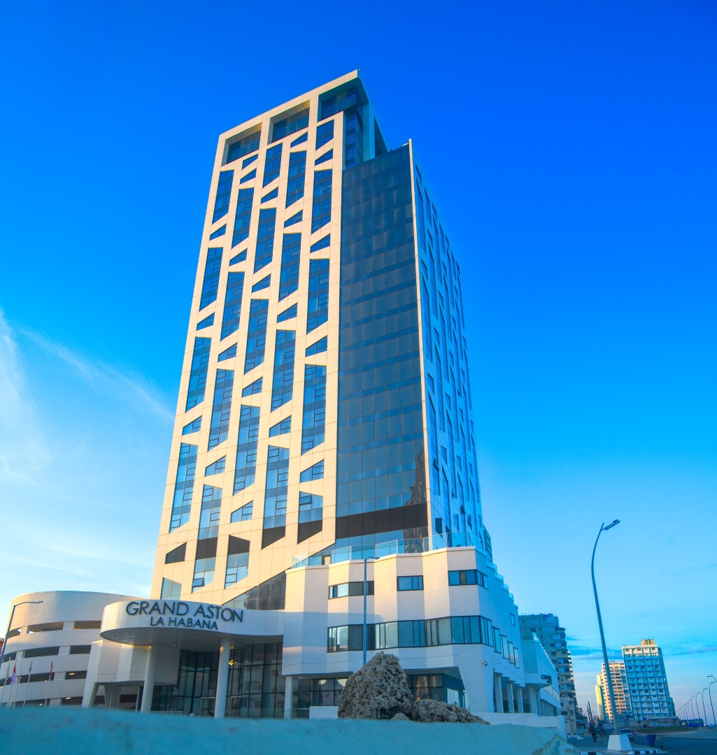 GRAND ASTON LA HABANA hotel, VEDADO. Deals & Photos 2026