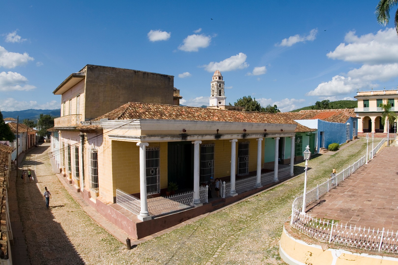 MINI CUBAN TRIANGLE Group Tour