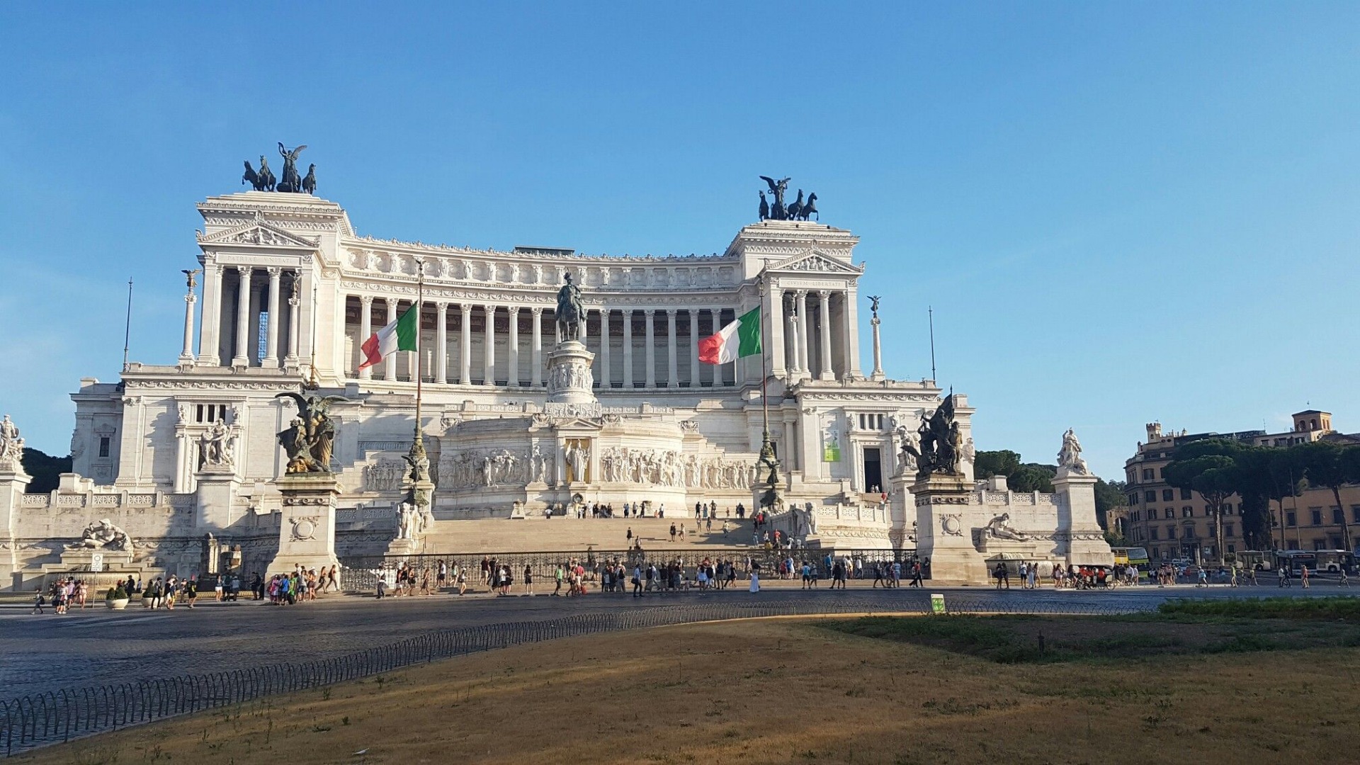 FROM ROME TO ATHENS Group Tour.
